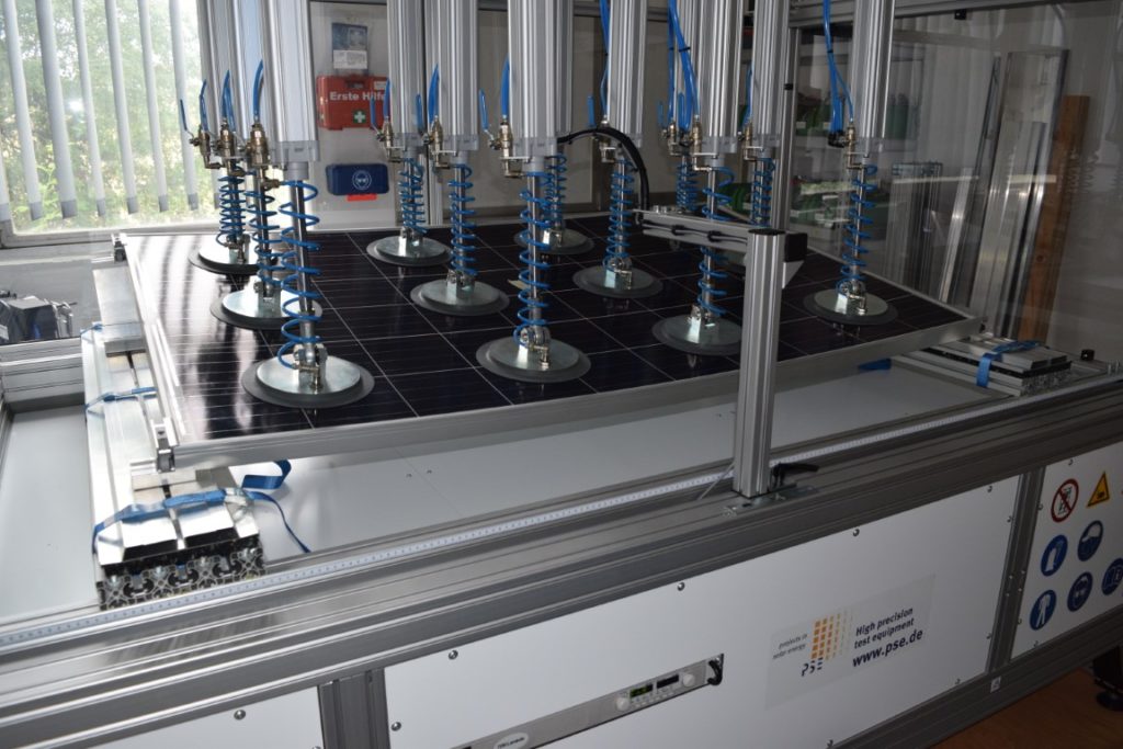 We expand quality tests for solar modules in our own laboratory with a ...