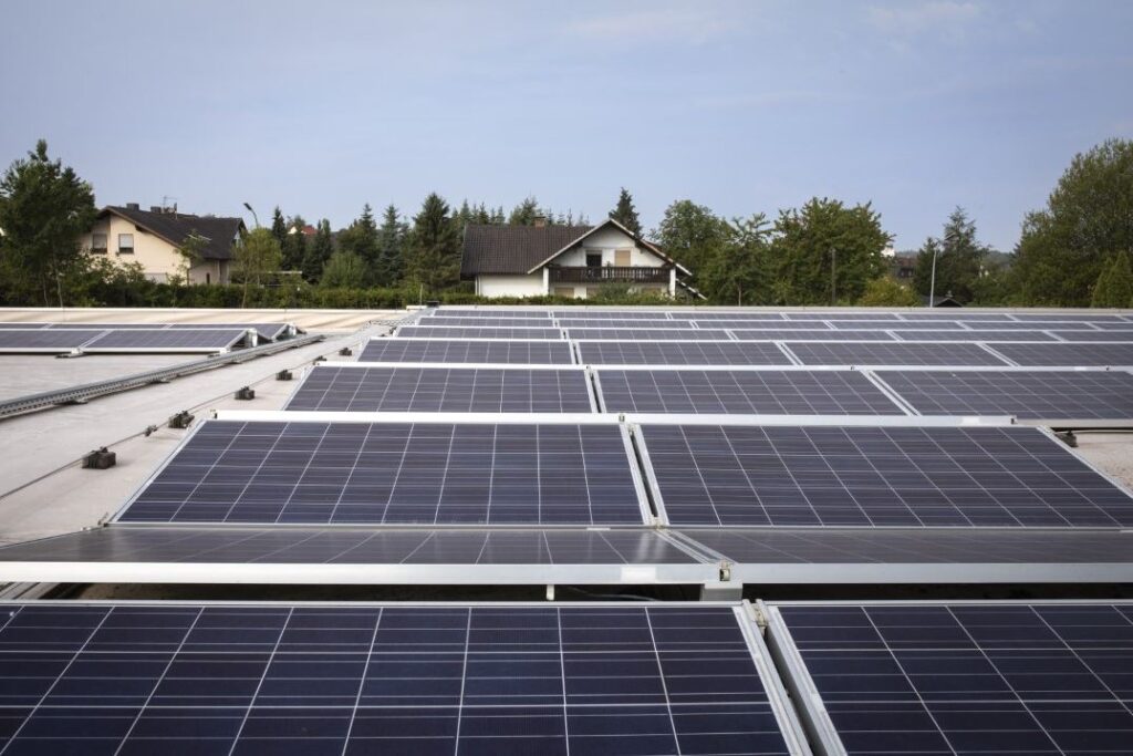 PV flat roof systems in the wind tunnel test - IBC SOLAR Blog